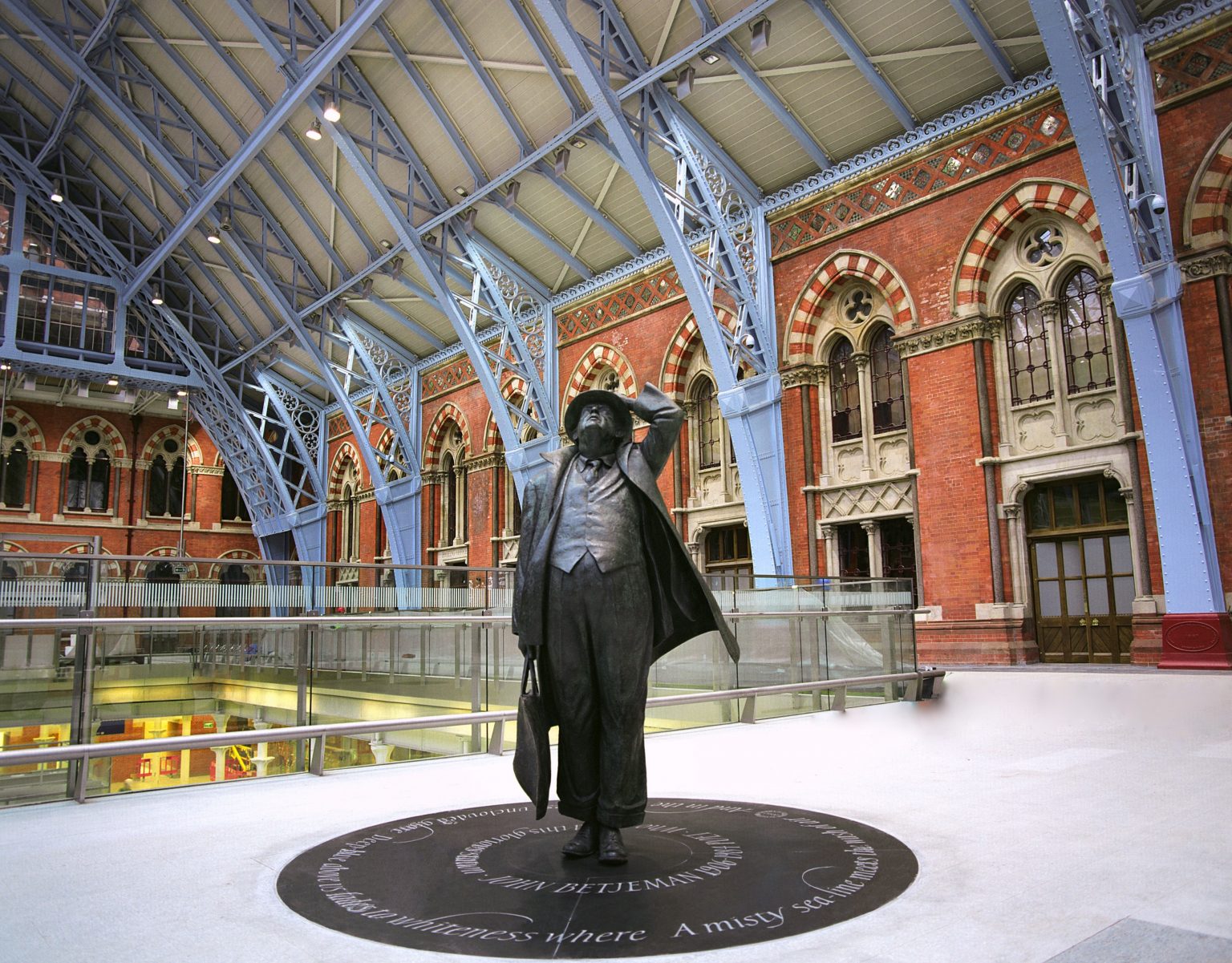 John Betjeman, 30cm – Martin Jennings Sculpture